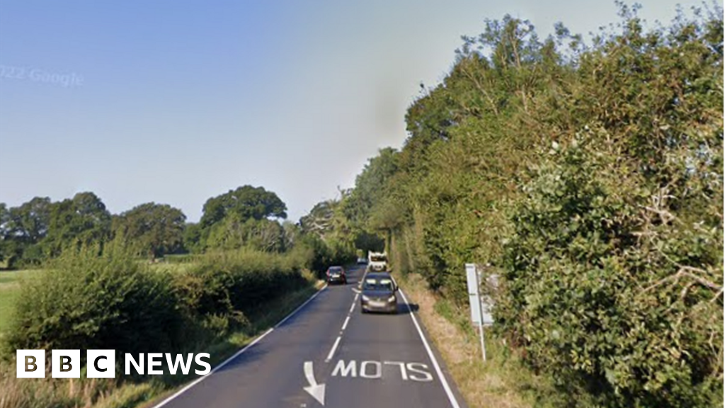 Cowfold: Two people die in three-vehicle crash - BBC News