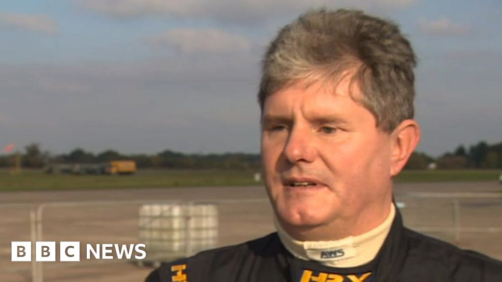 Eighth world speed record for blind racing driver - BBC News