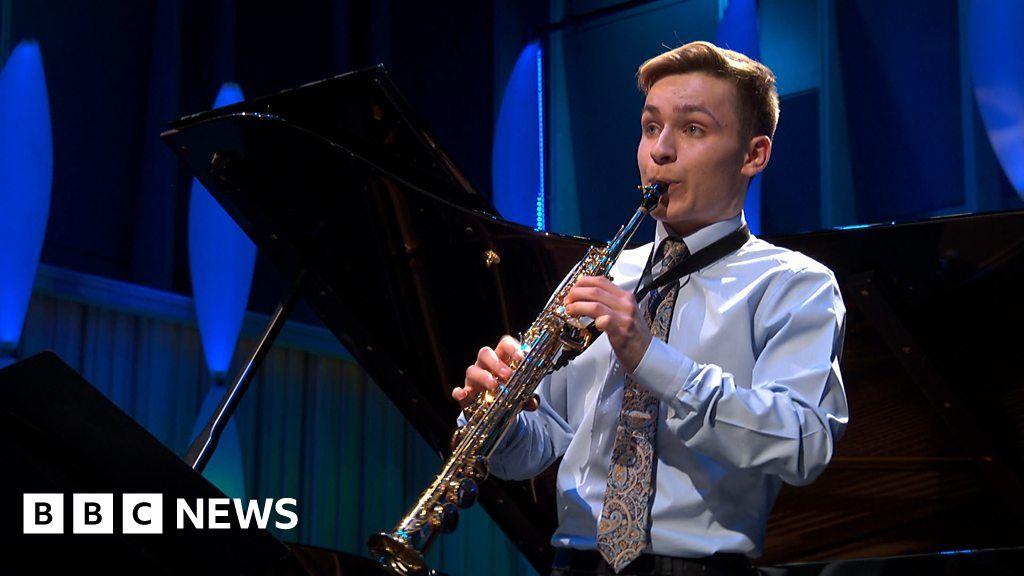 BBC Young Musician 2018: Robert Burton performs in the woodwind final