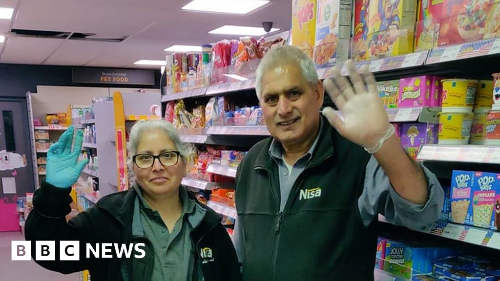 Southampton Nisa shop offers delivery and collection - BBC News