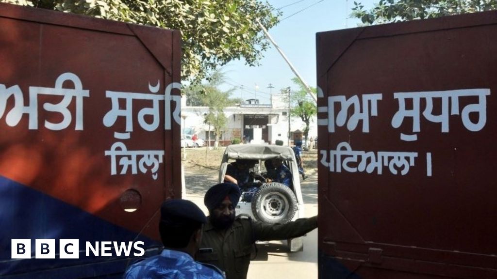 India prisons: Why security needs to be improved - BBC News