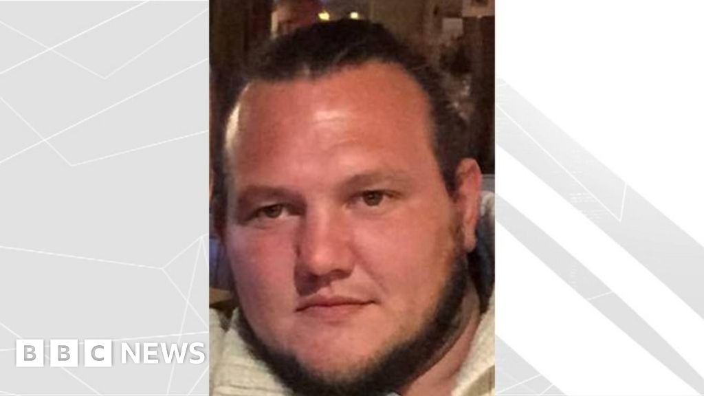 Two in court over fatal attack on Dean Evans - BBC News