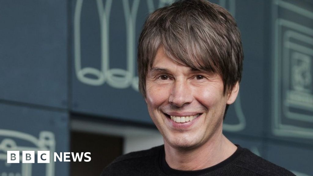 Prof Brian Cox talks climate and science during Ballymena trip - BBC News