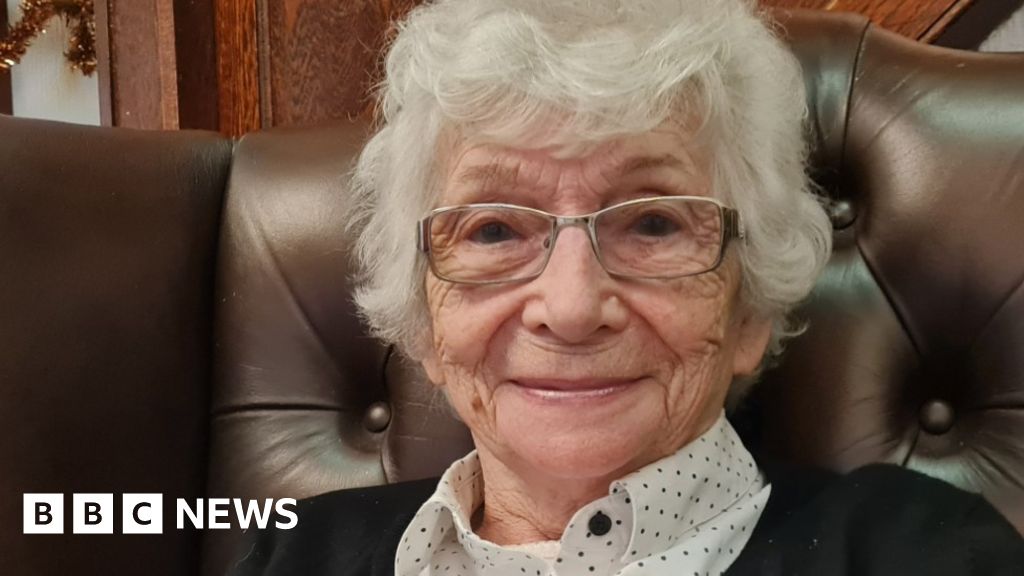 I Wont Be Retiring 90 Year Old Southport Care Worker Says