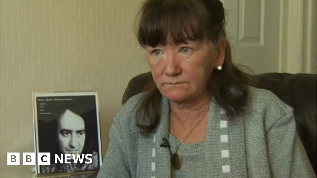 Guildford Four man's sister calls for secret papers' 'truth' - BBC News