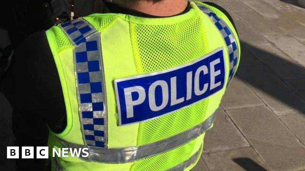 South Yorkshire Pc William Sampson In Court On Assault Charge Bbc News