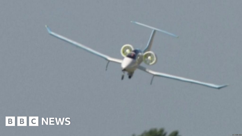 Airbus E-Fan 'electric plane' completes cross-Channel flight - BBC News