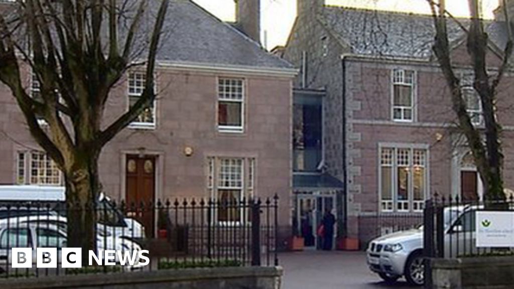 Hotel plan for former Hamilton School site in Aberdeen - BBC News