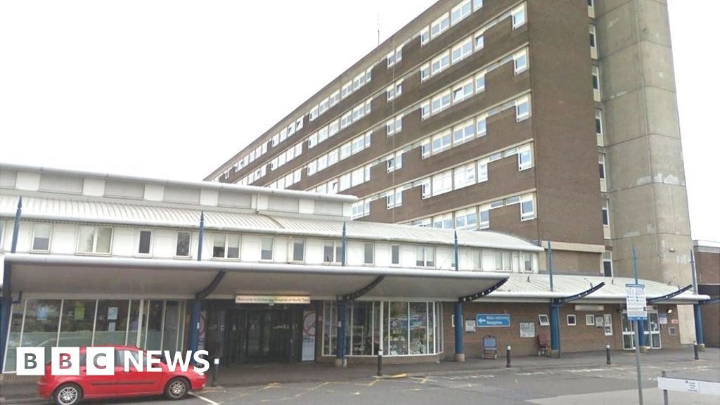 North Tees and Hartlepool hospitals make masks mandatory - BBC News