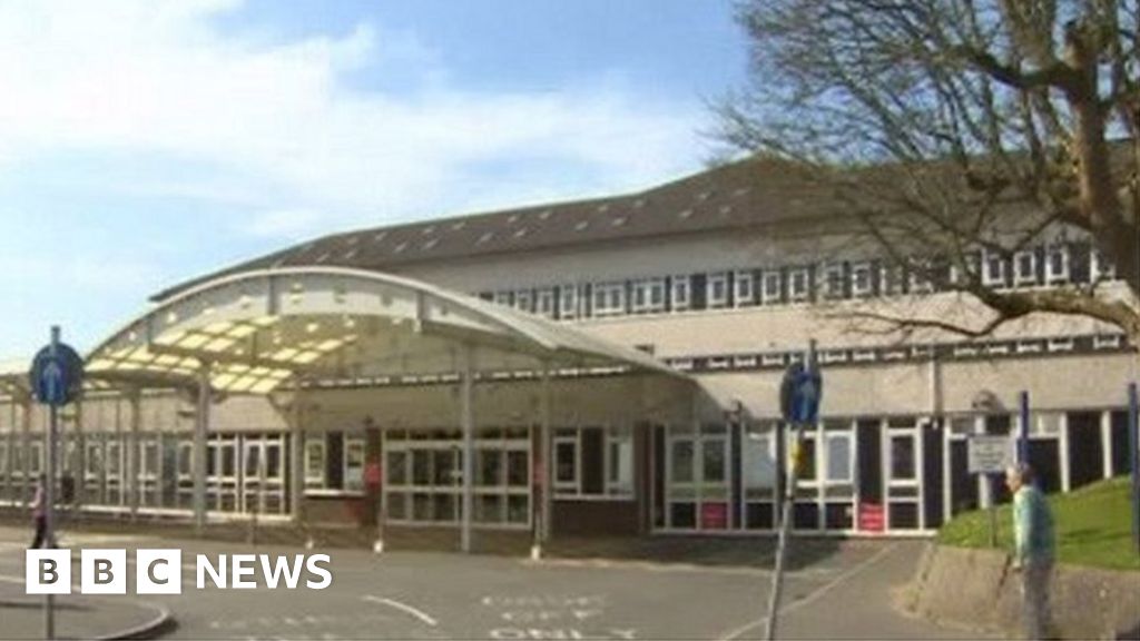 Patients to return to Withybush Hospital after doctor shortage - BBC News