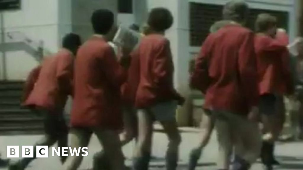 Scenes in Rhodesia after desegregation in 1978 - BBC News