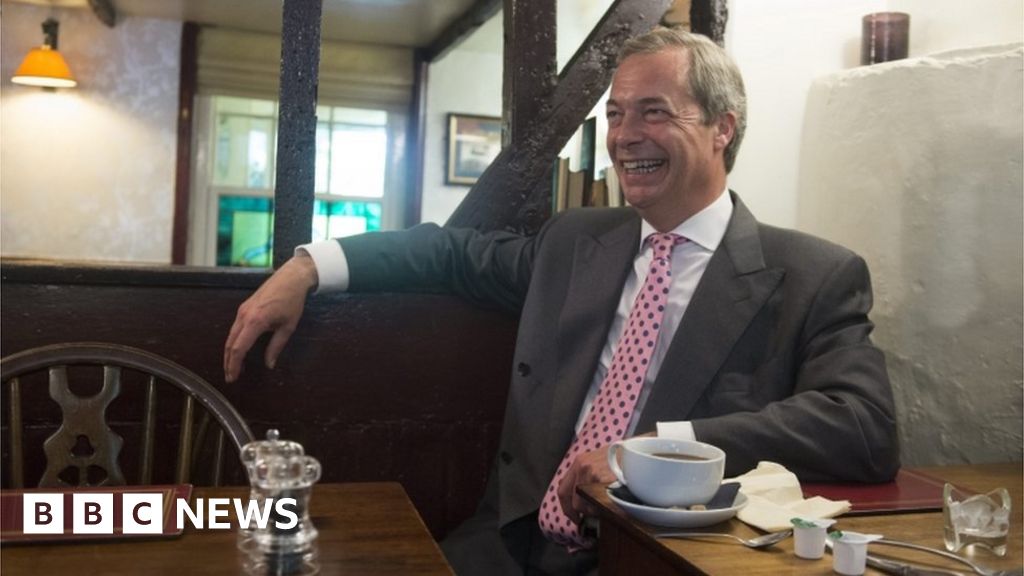 Nigel Farage says Leave win marks UK 'independence day' - BBC News