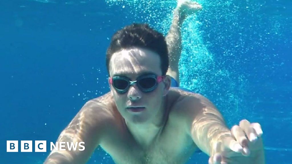 Bid to be first autistic person to swim English Channel - BBC News