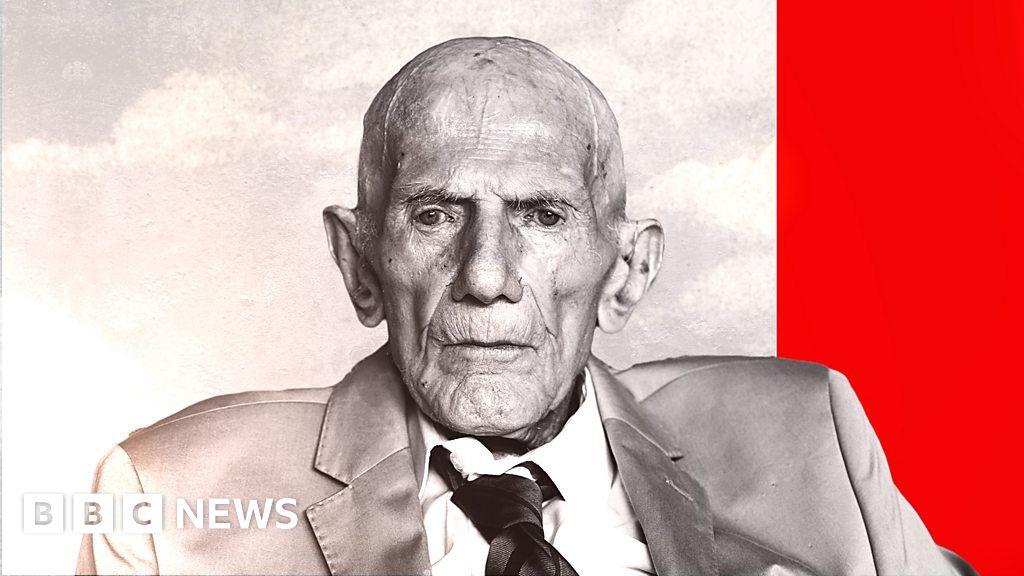 WW2: Robin Rowland recounts learning Urdu in the war - BBC News