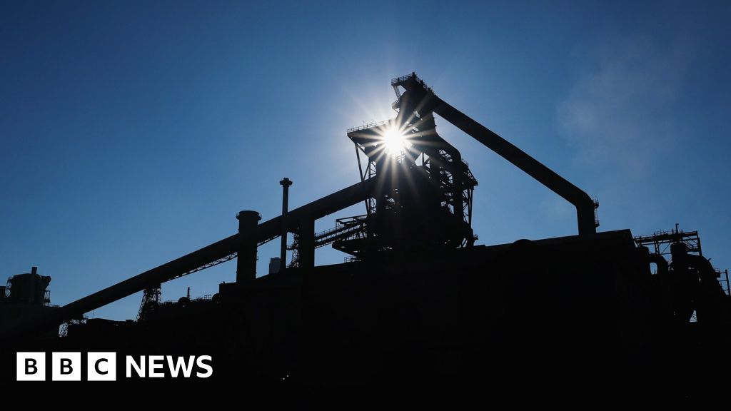 Redcar SSI steel: Coke ovens to remain lit until weekend - BBC News