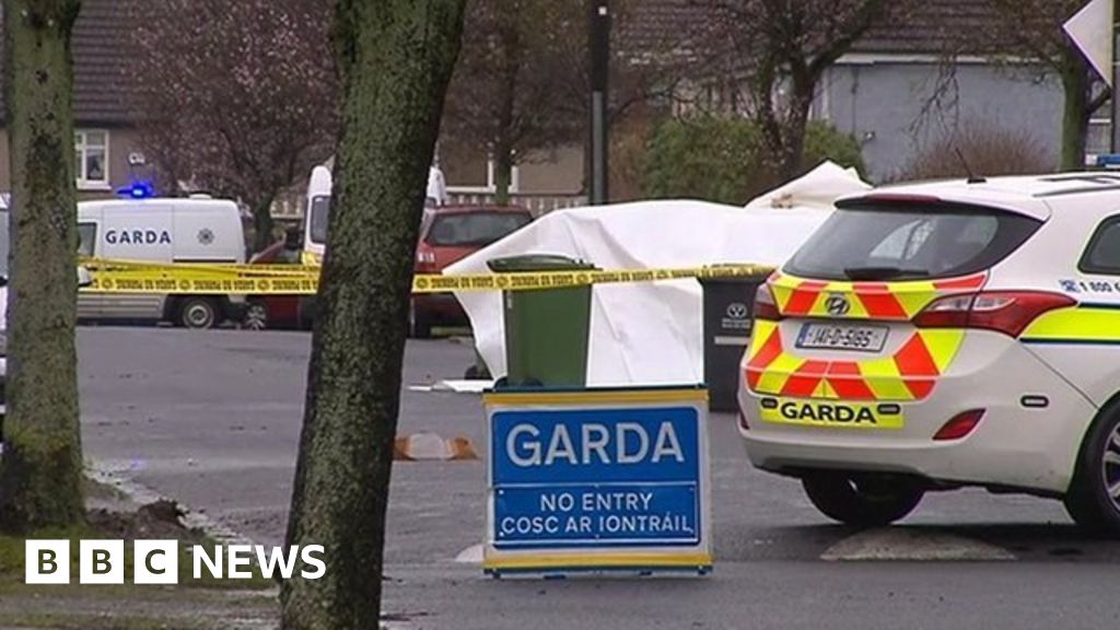 Dublin: Man injured in Finglas shooting dies in hospital - BBC News