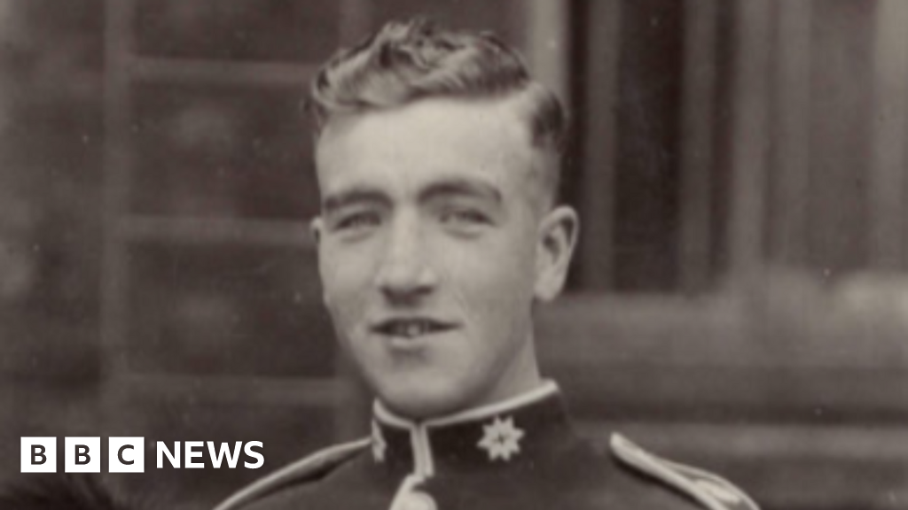 WW2 soldier's remains found in Normandy, son told - BBC News
