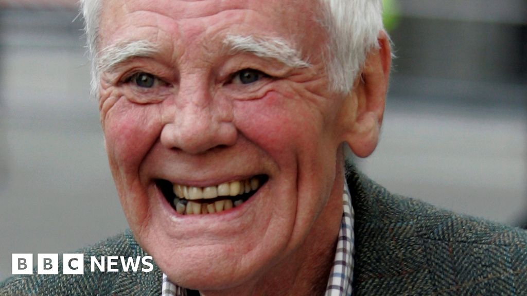 Tony Booth: Till Death Us Do Part actor dies at 85