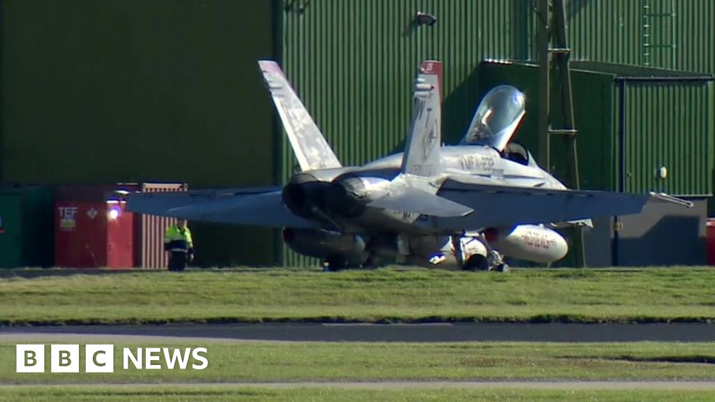 F-18s at RAF Lossiemouth after pilot killed in crash - BBC News