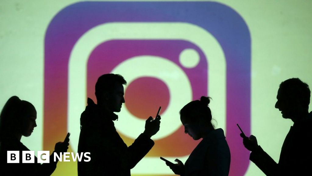 Instagram fact-check: Can a new flagging tool stop fake news? - BBC News
