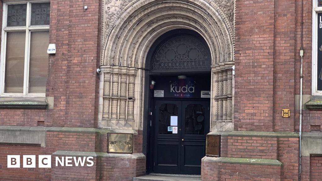 Overcrowded York nightclub posed 'risk to life' - BBC News