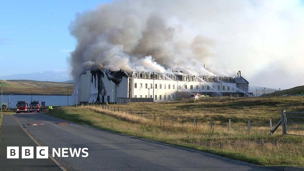 Major blaze tears through hotel in Shetland