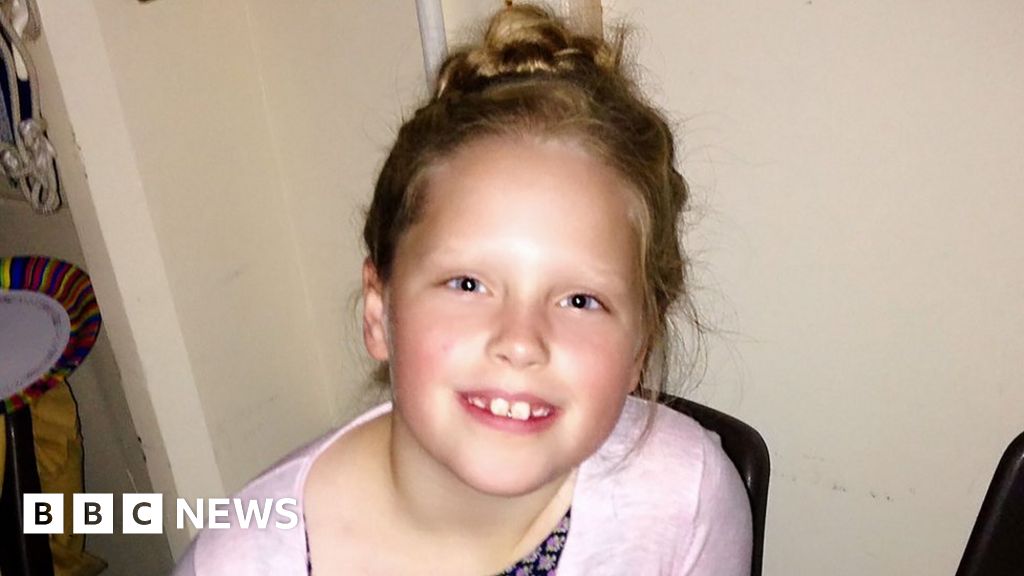 'Hope' for Wirral girl, diagnosed with inoperable brain tumour - BBC News