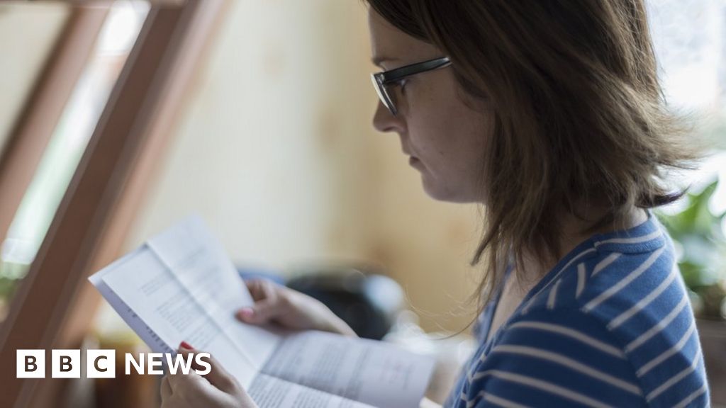 More than 1.5 million families are in extreme debt, according to a TUC ...