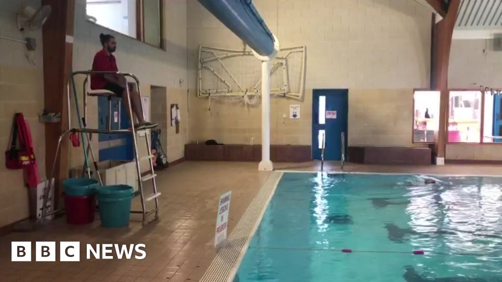 Flamingo Pool in Axminster aiming to become energy independent - BBC News