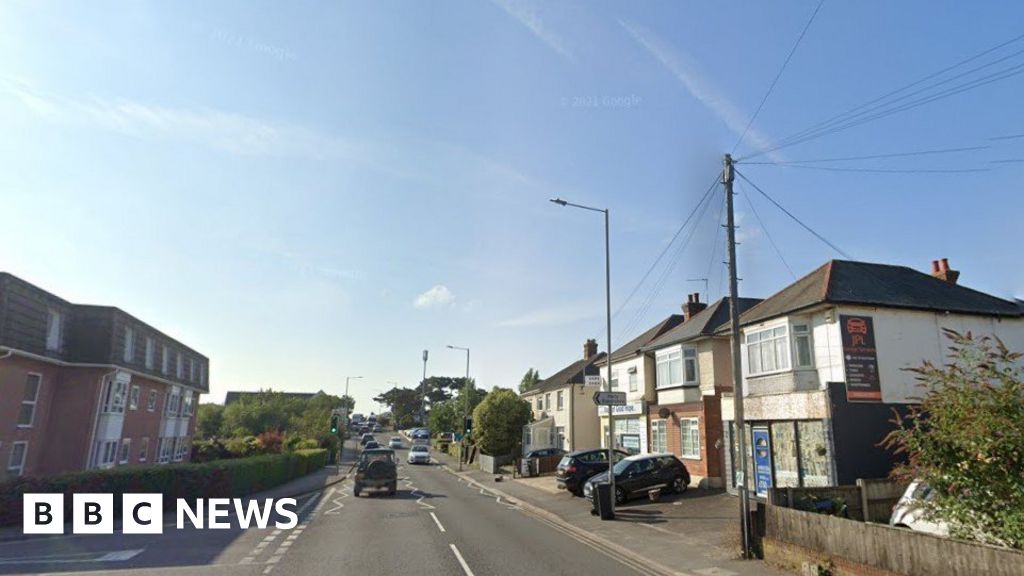 Man seriously injured in Christchurch stabbing - BBC News