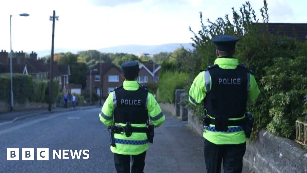 PSNI officers 'work unpaid extra day every month' - BBC News