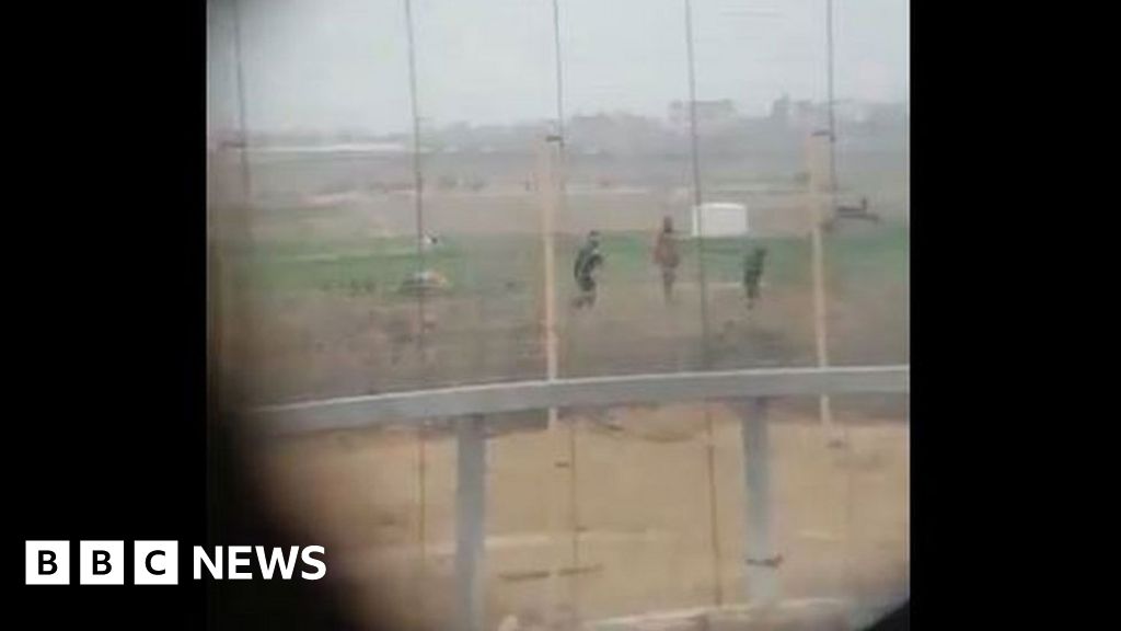 Israeli minister praises viral video sniper