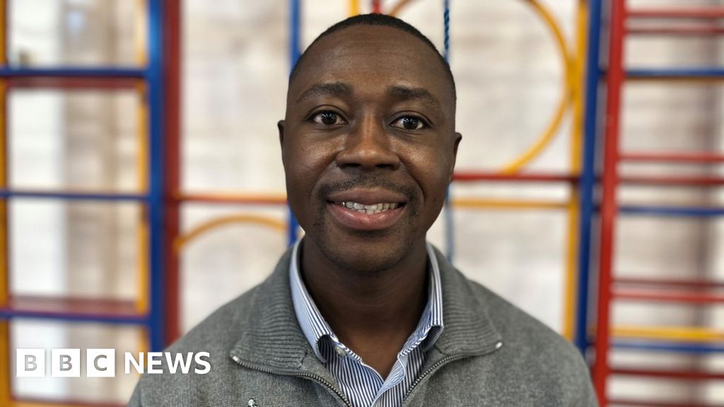 Former gang member warns Kent children about drug gangs