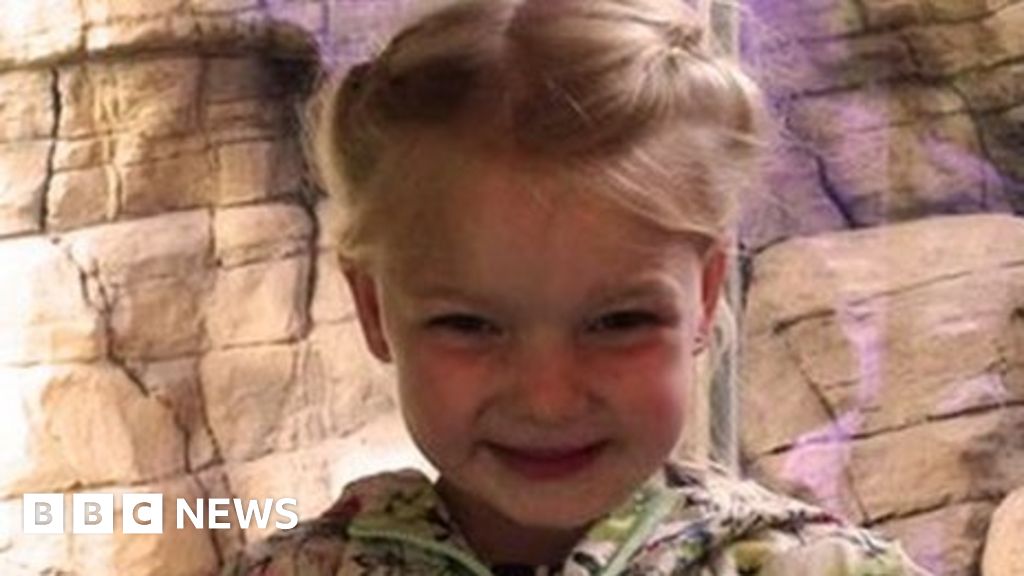 Alexys Brown lift death: Appeal to help family raises £12K - BBC News