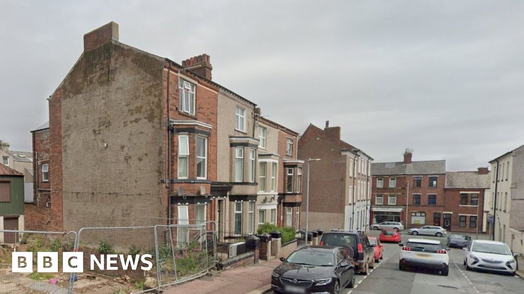 Barrow suspected arson sees three men taken to hospital - BBC News