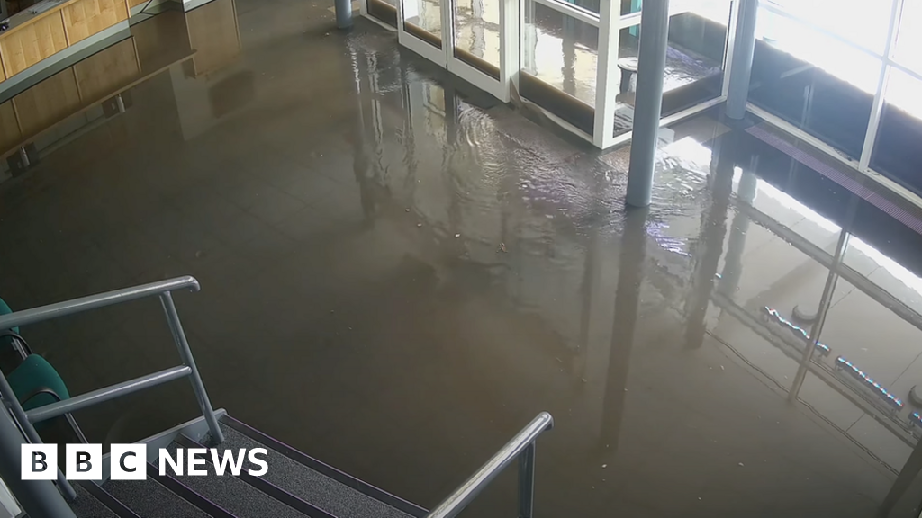 Gateshead Grace College 'significantly damaged' in flooding - BBC News