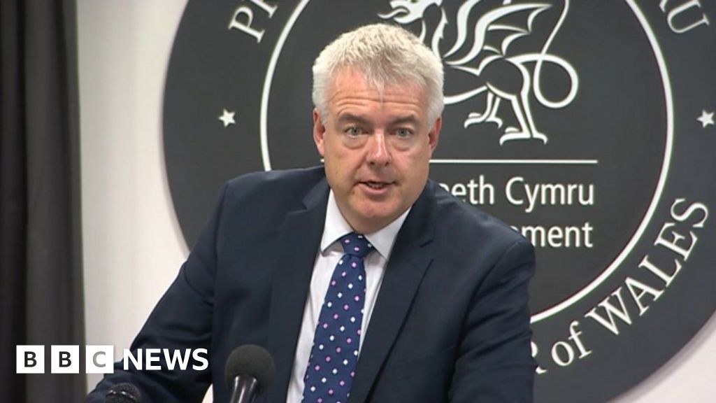 Carwyn Jones: 'We welcome support from colleagues' - BBC News