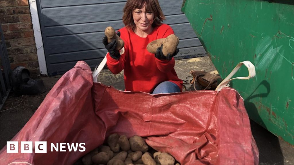 Coronavirus: Lottery winner gives away free potatoes