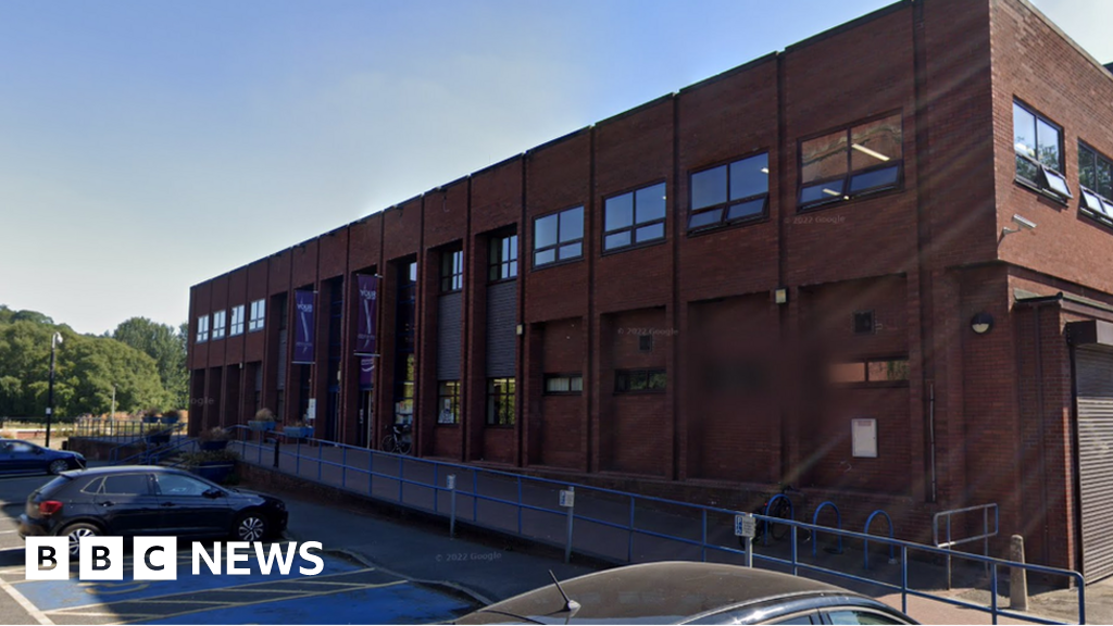 Burton Library reopens after ceiling repairs - BBC News