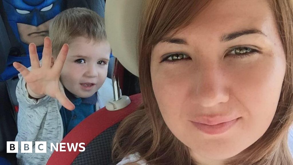 Toddler narrowly avoids injury in M&D's Tsunami crash - BBC News