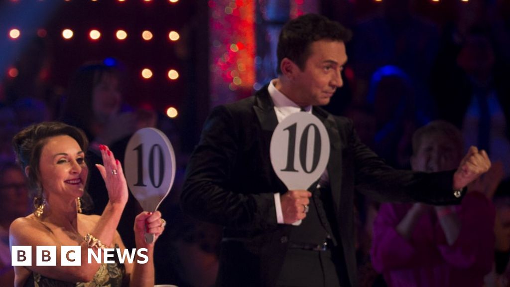 Strictly Come Dancing: Bruno Tonioli to miss weekend shows - BBC News