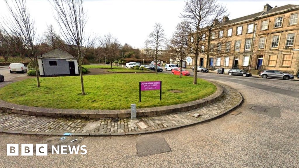 Teenager charged with attempted murder in Edinburgh - BBC News