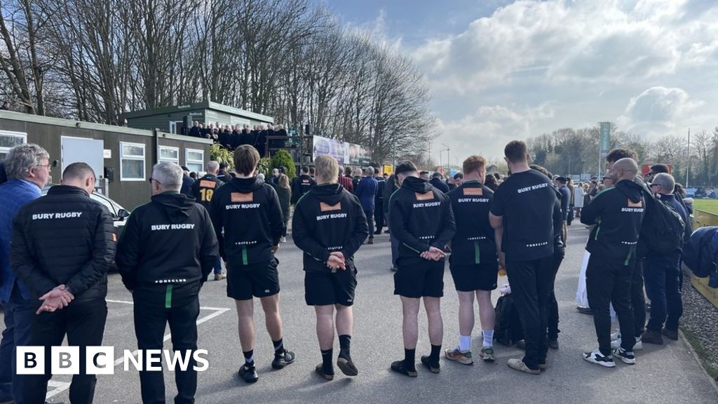 Bury St Edmunds rugby club honours victims of 1974 plane crash
