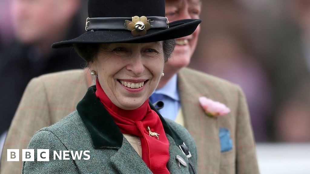 Genetically-modified crops have benefits - Princess Anne - BBC News