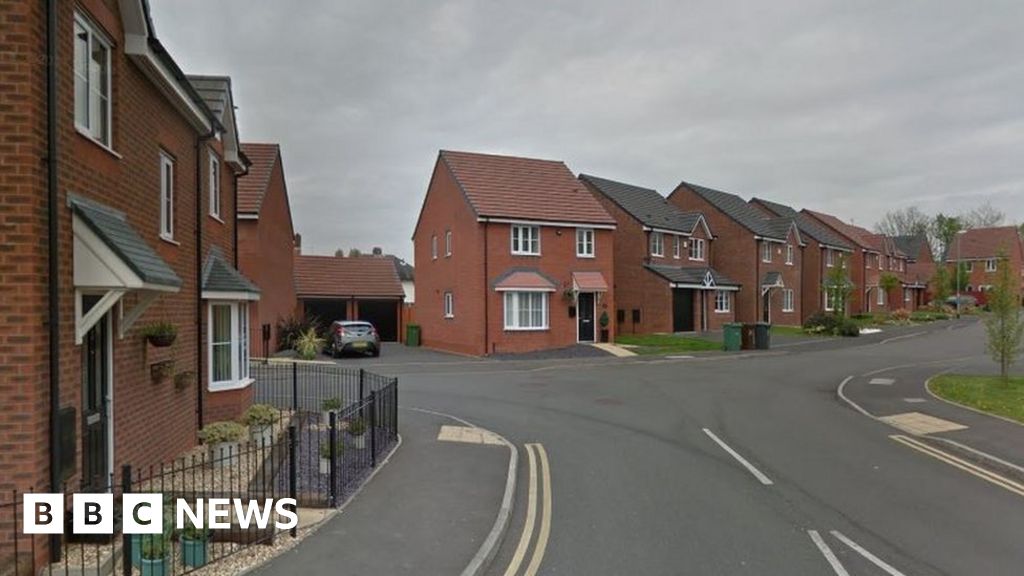 Woman found dead in Oxley house - BBC News