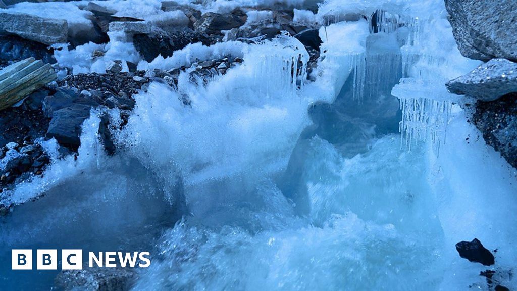 Policies needed to protect natural 'water towers' - BBC News
