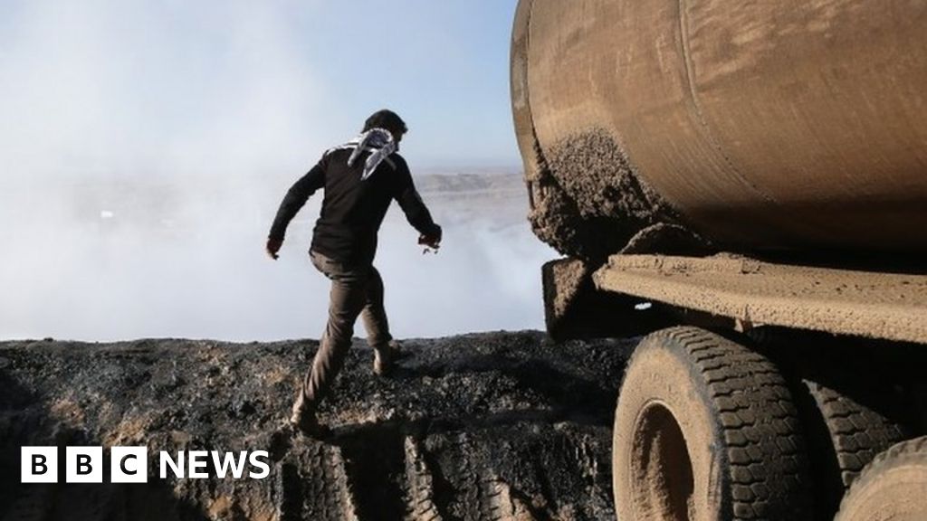 Does Turkey really get its oil from Islamic State? - BBC News