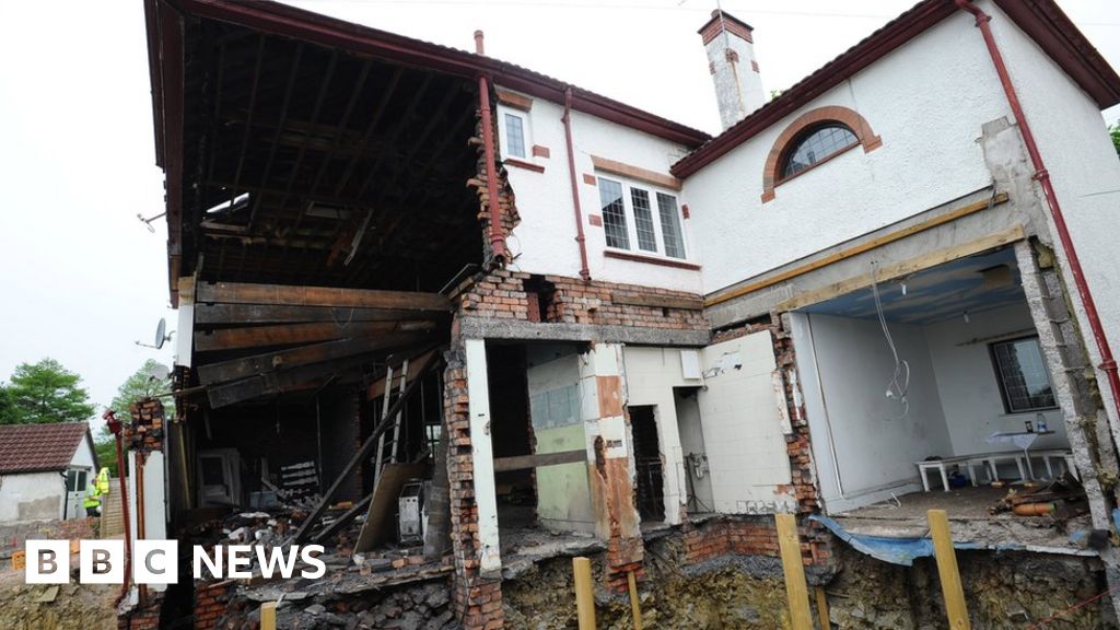 Penarth house collapses during basement extension - BBC News