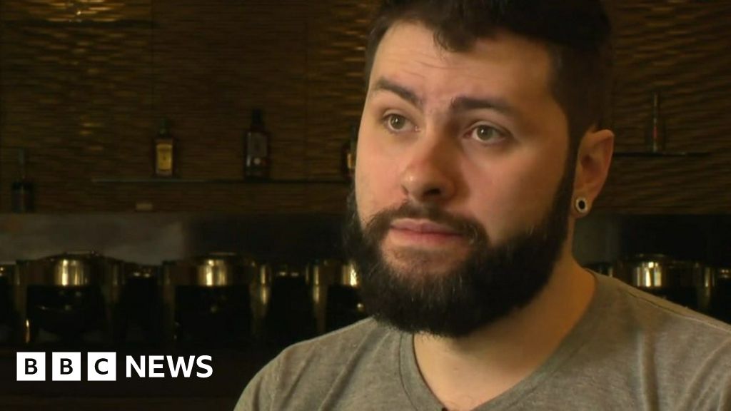 Life as an e-sports TV commentator - BBC News