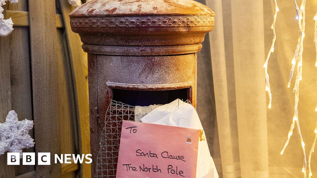 'Earliest' letter to Santa sent from Lincolnshire in 1895 - BBC News